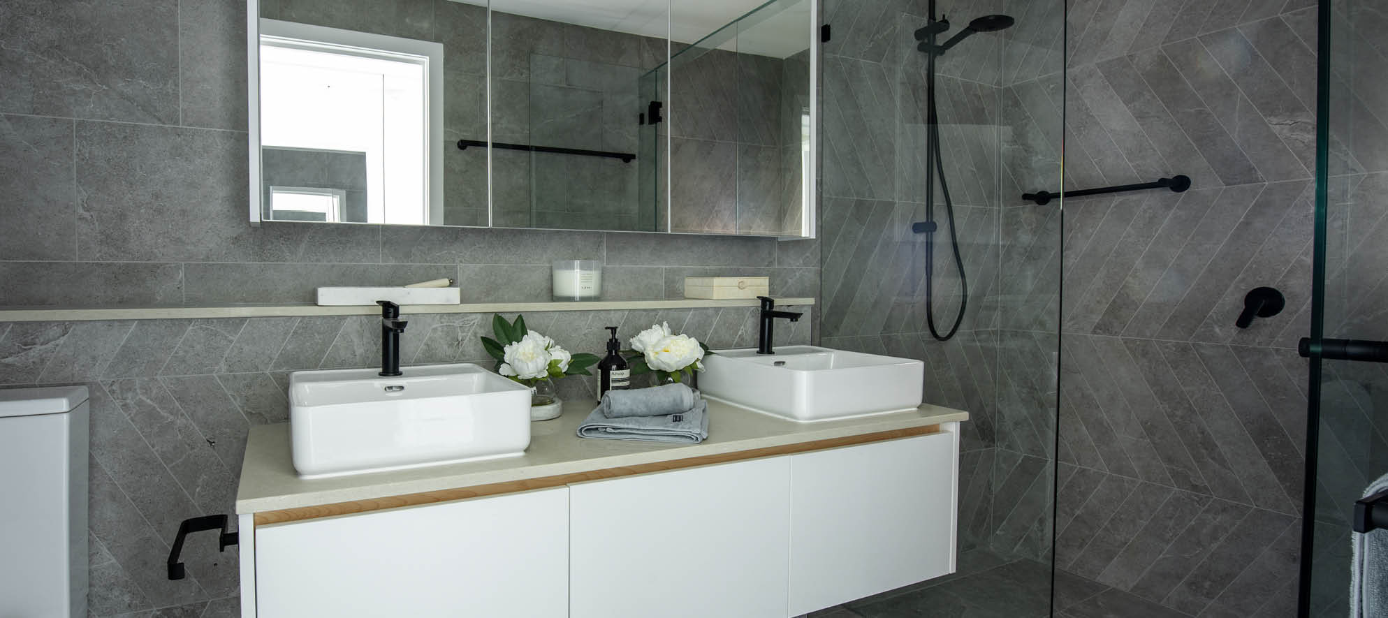 Marine Quarter Apartments - Gold Coast Waterfront Living